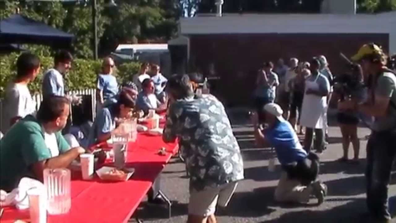 Lobster Roll Eating Competition In Long Island, NY - YouTube