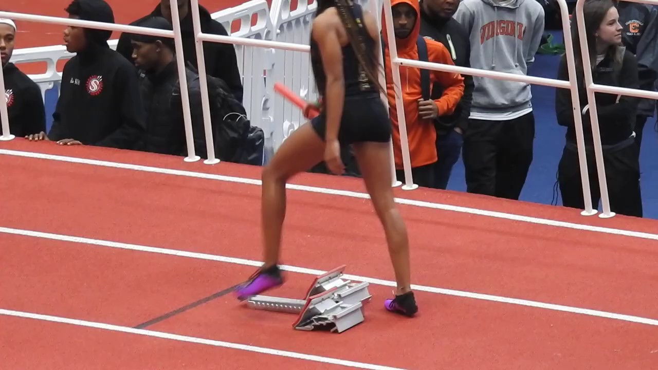 Bullis Girls 4X200 meter Relay 2020 VA Showcase - YouTube