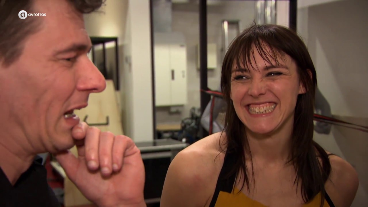 De betovering van Wende Snijders| Volle Zalen - YouTube