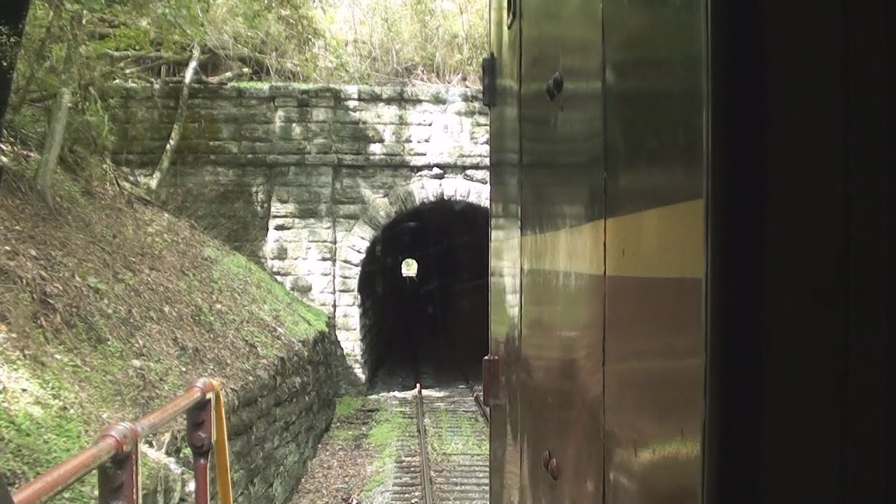 Riding thru Missionary Ridge tunnel on TVRM 1829 (GP7) - YouTube