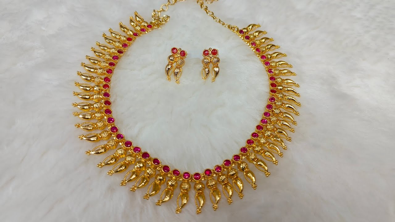 Beautiful #handmade Necklace set || Booking no. 8880101420 || Real pota ...