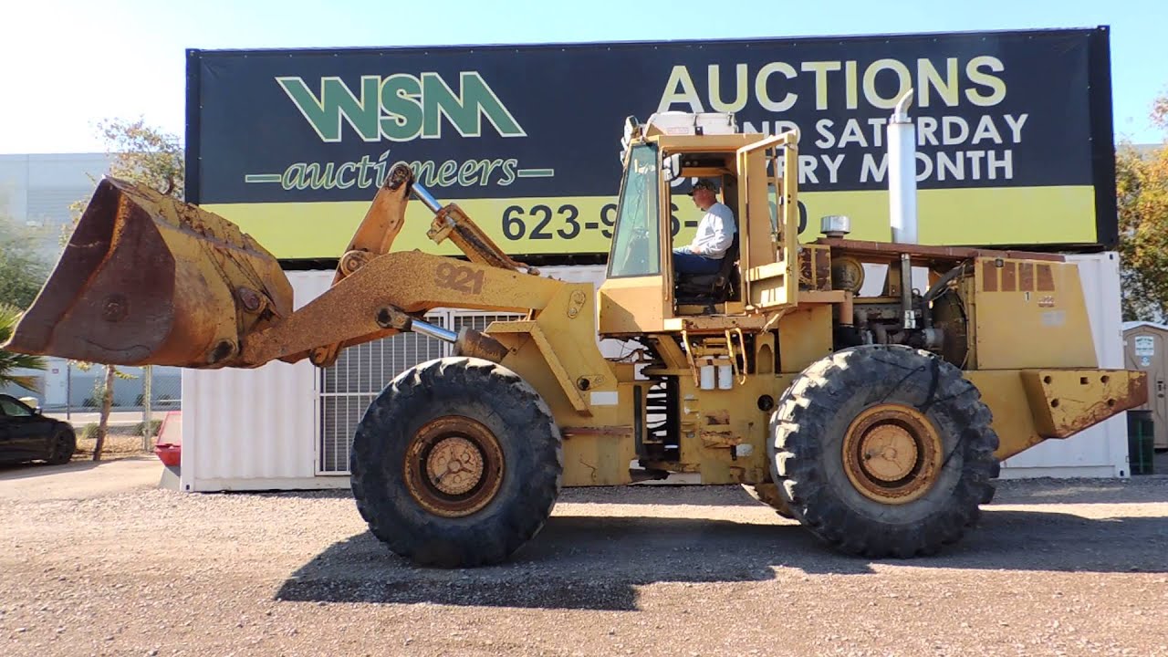 Case 921 Front End Loader - YouTube