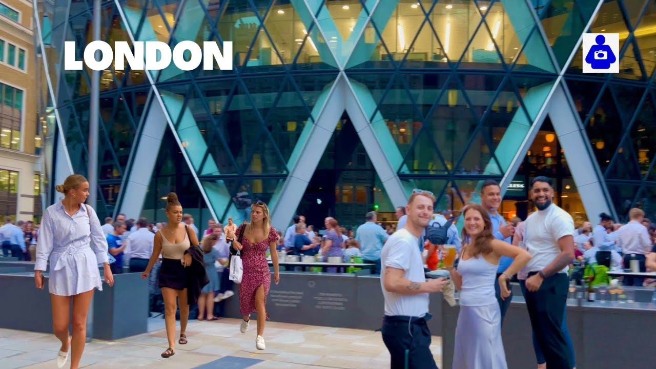 City of London 🏴󠁧󠁢󠁥󠁮󠁧󠁿 BARTHOLOMEW FAIR | Broadgate to The Gherkin ...