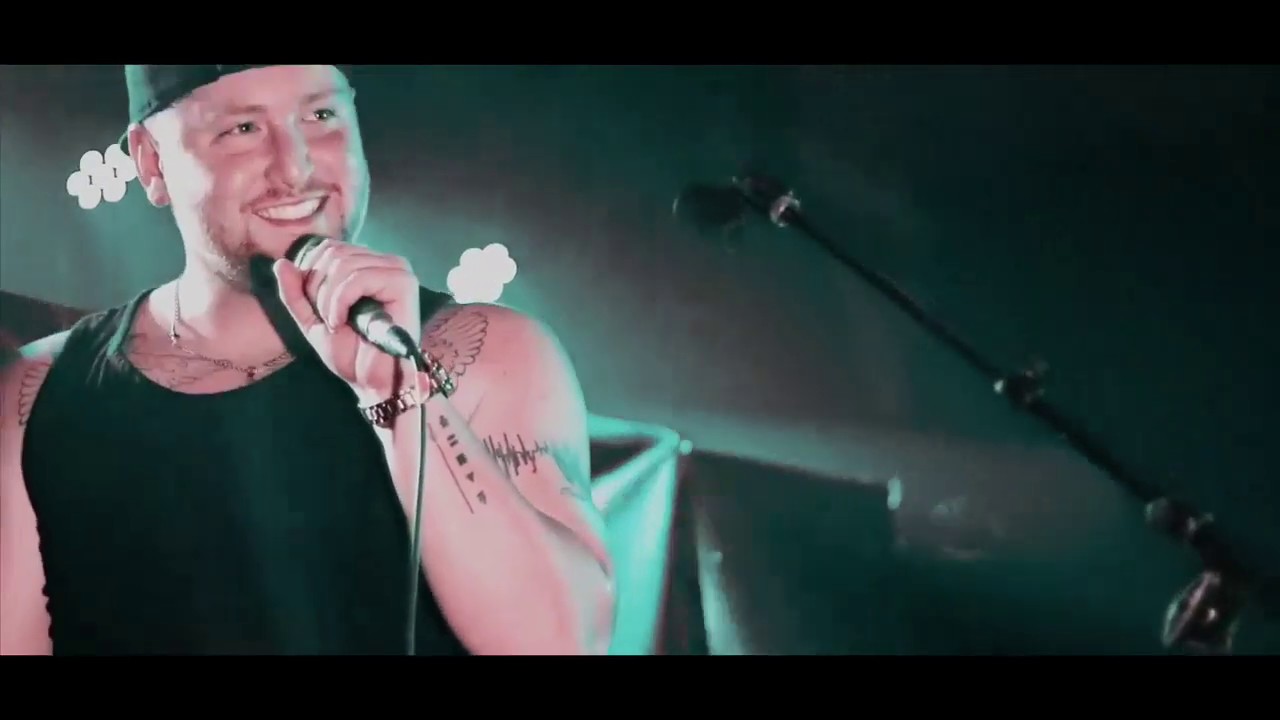 Shane Thompson live show at club 43 - YouTube