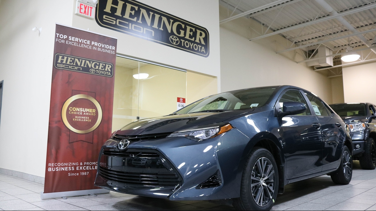 Review of a New 2017 Corolla LE Upgrade with Jari (166751) - YouTube