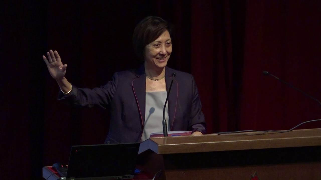 Peggy Tan － Tan Kah Kee, the family man. Through a grand daughter's ...