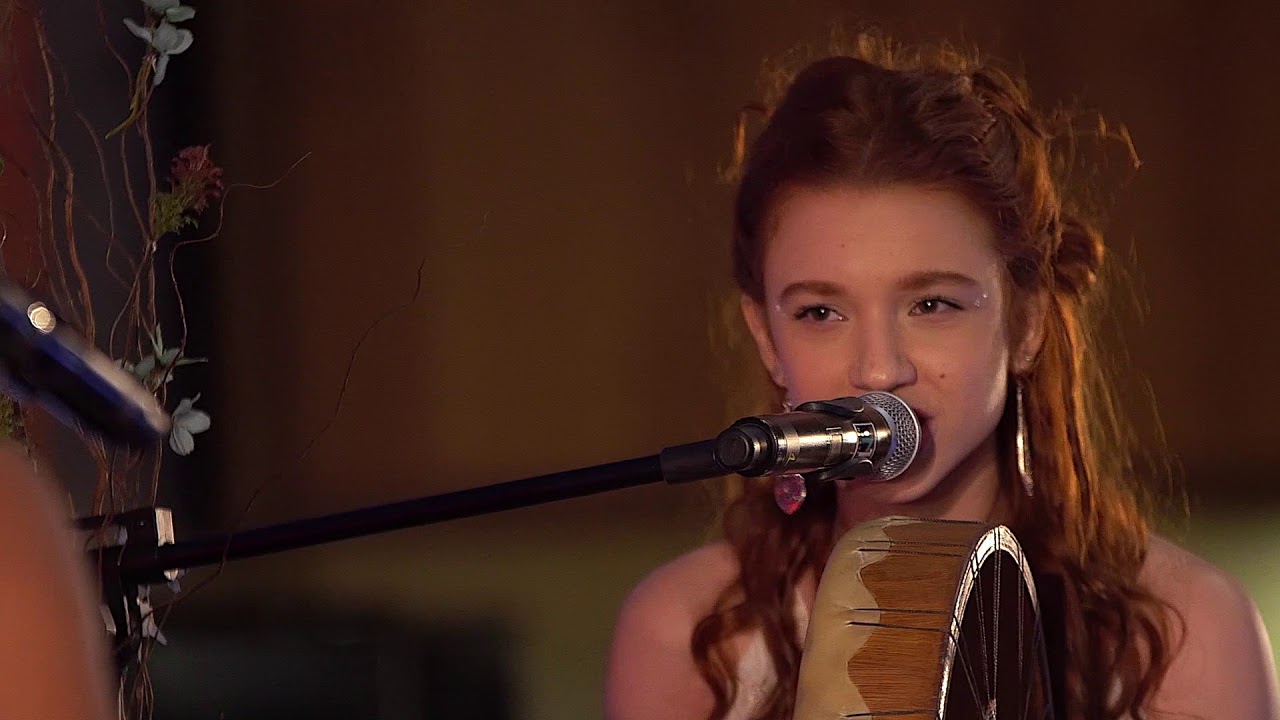 Lakota Lullaby | Alexia Evellyn | TEDxSaoPauloSalon - YouTube