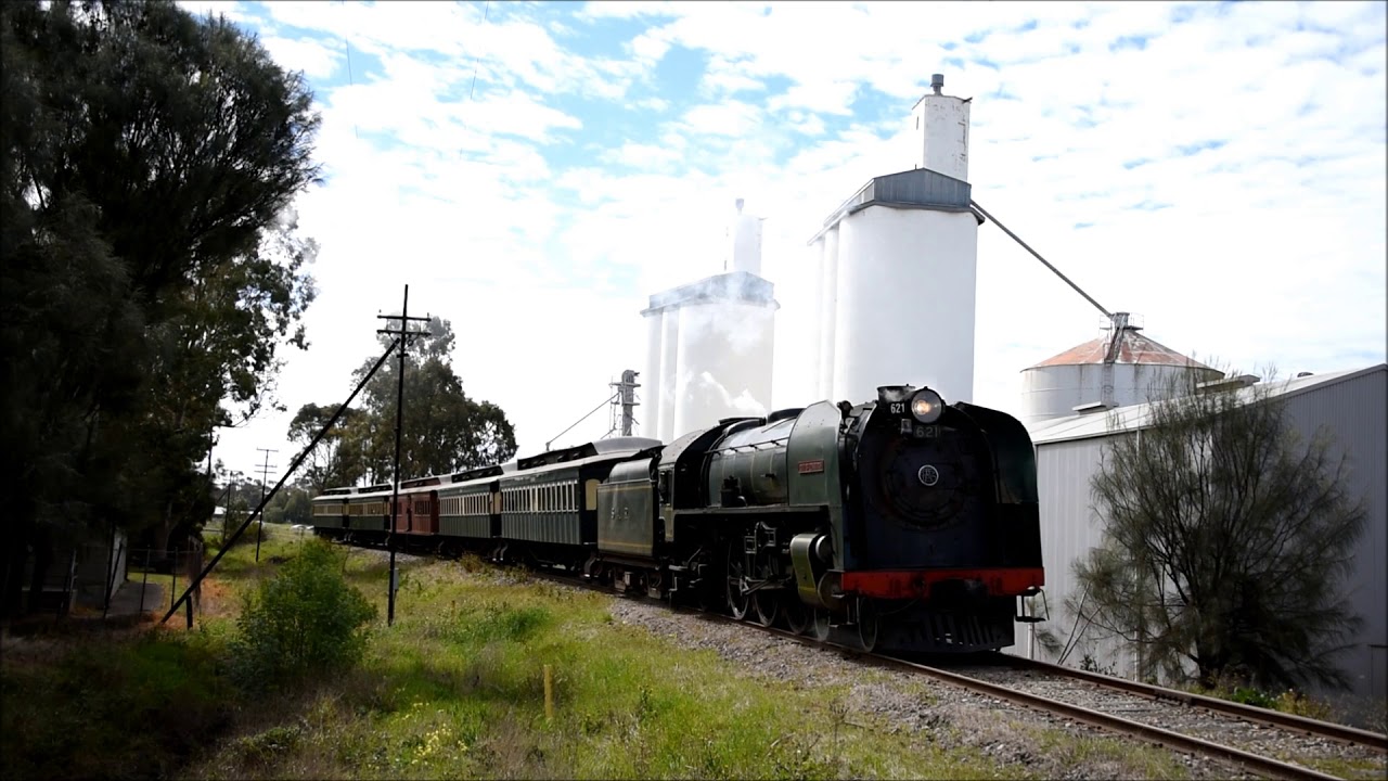 SteamRanger Heritage Railway Highlander 10th September, 2017 - YouTube