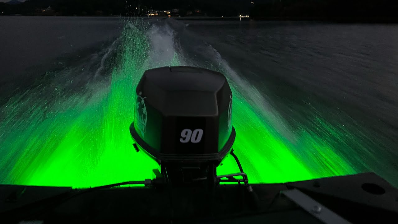 Final assembly of the Alumacraft Super bandit boat - YouTube