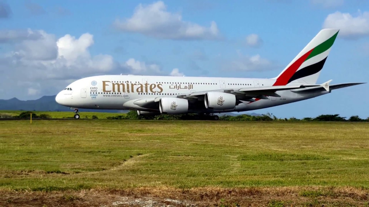 Takeoff Emirates Flight EK 702 -13 Oct 2016 (HD) - YouTube