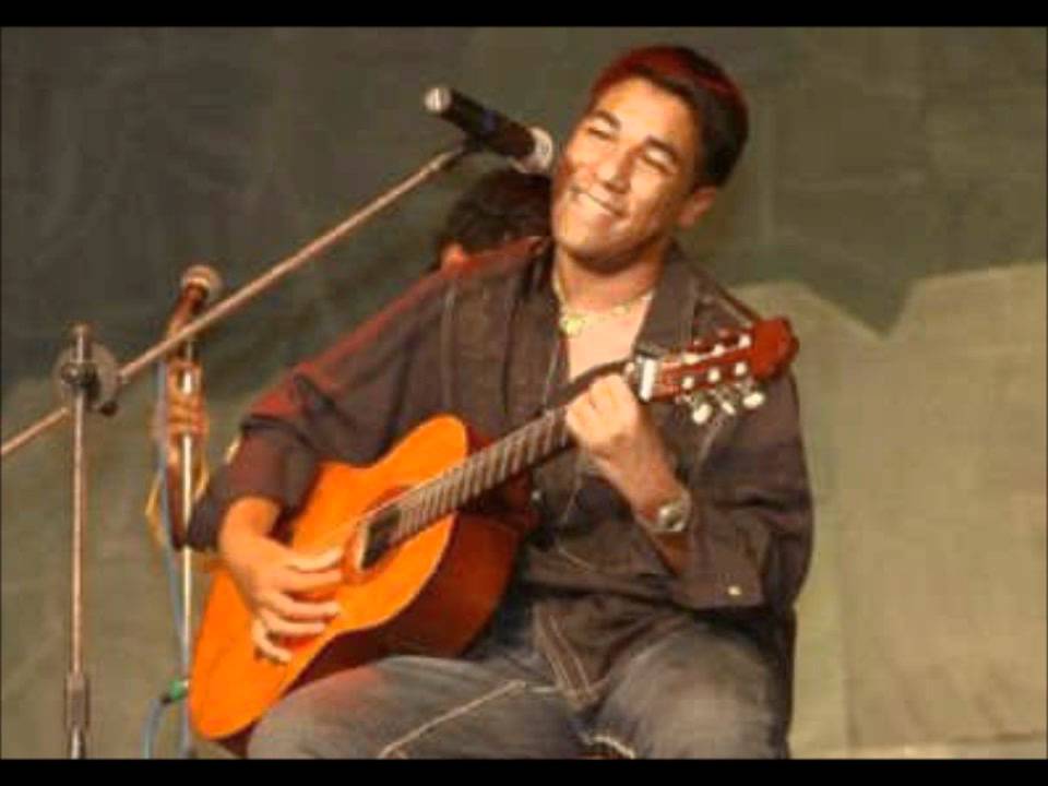 SIN TENER DEFENSAS KALETH MORALES - YouTube