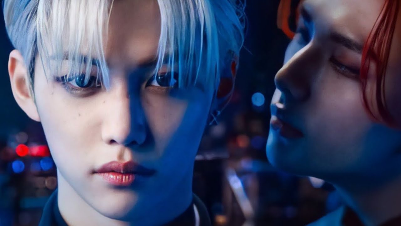 Skz-Thunderous (speed up) - YouTube