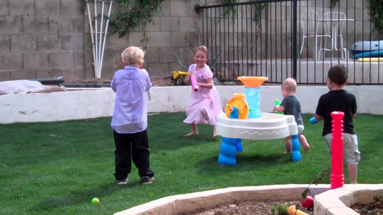 Prante Kids Easter 2012 WATER FIGHT 2 - YouTube