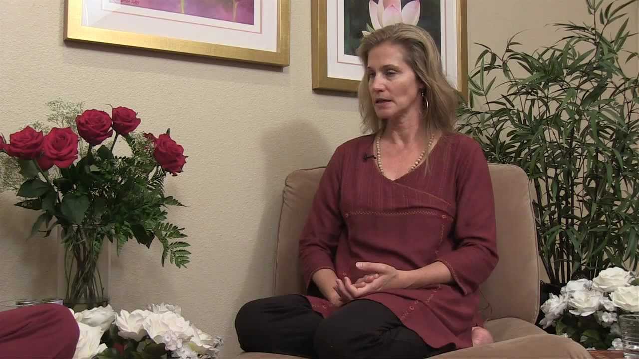 Laura Plumb Interviewed Live on Soul TV - YouTube