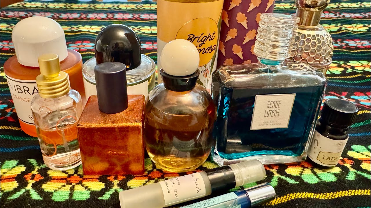 A Dozen Oranges! 12 Favorite Fragrances that Feature Lots of Orange ...