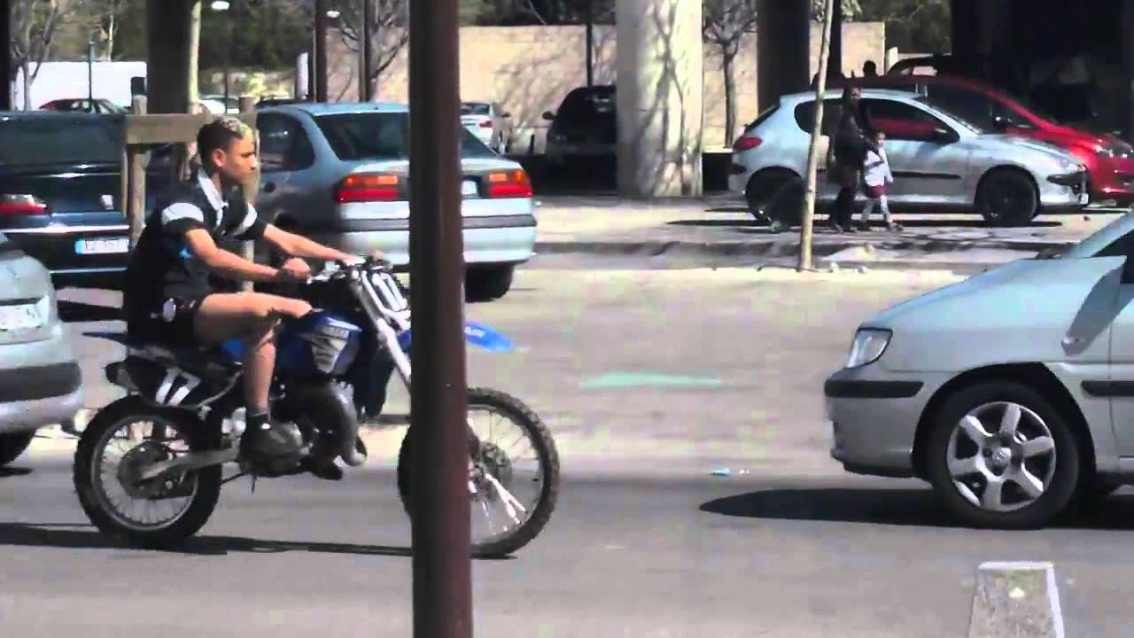 La cité monclar a Avignon ghetto - YouTube