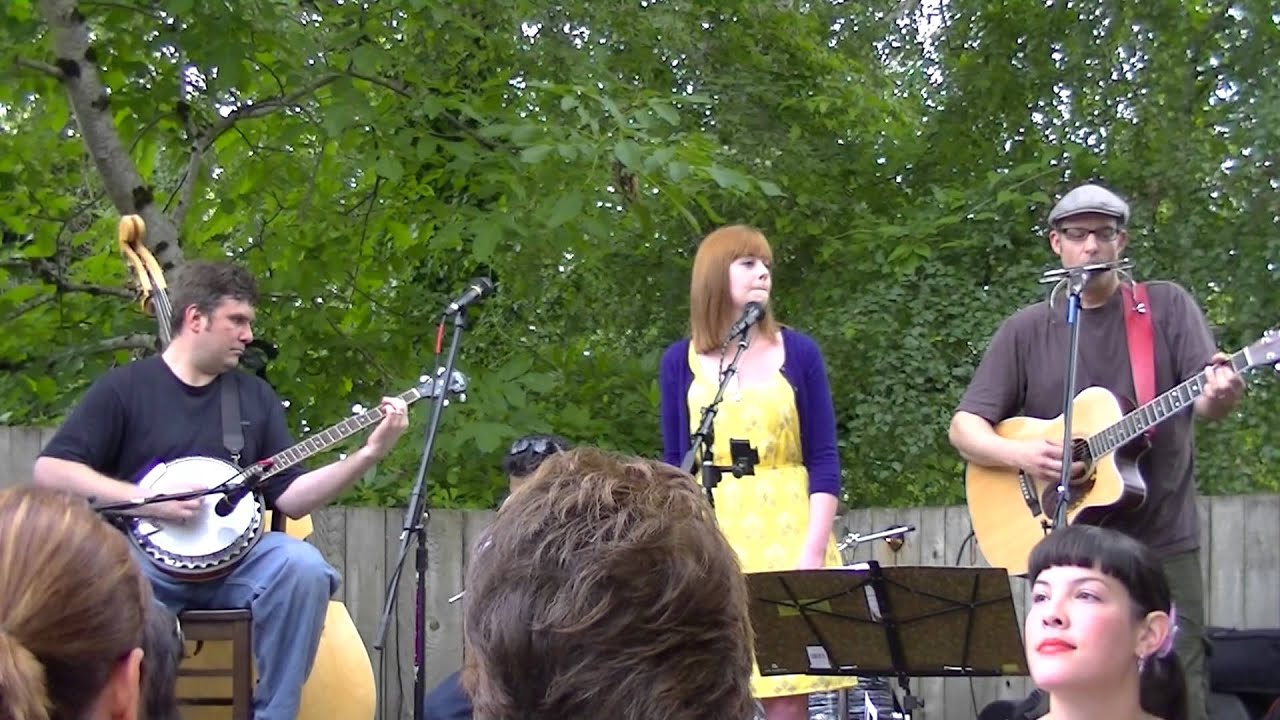 Megan Ferguson, Jason Hohl & SOM The Belle of Belfast City - YouTube