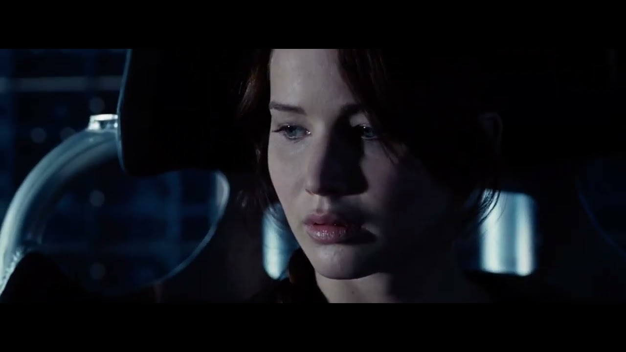 Katniss arm injection scene - YouTube