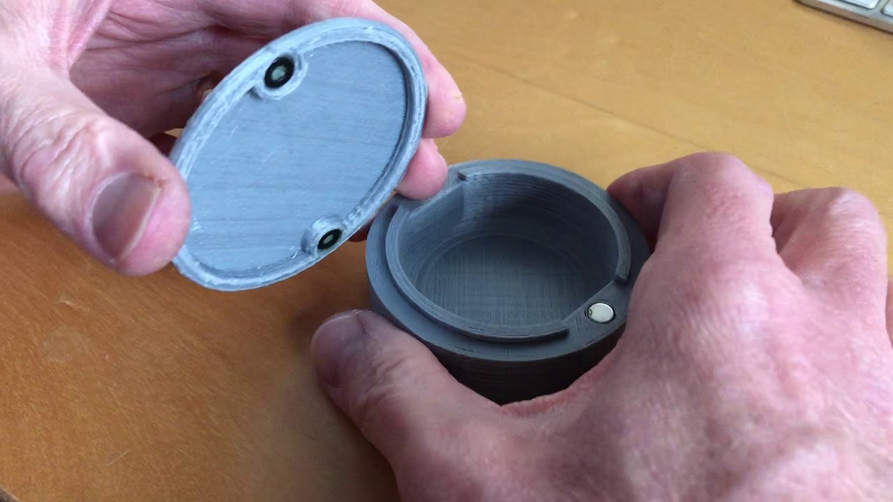 3d Printed magnetic pill box - YouTube