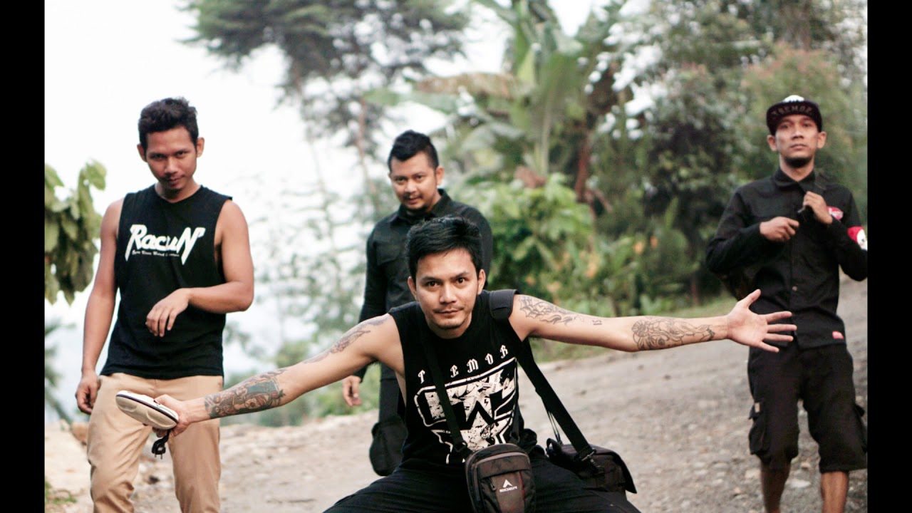 Superiots - Masa Depan (Album Senjata Baru) Music Video - YouTube