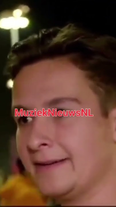 Nederlandse supporter - Die middelvinger op stak tijdens Nederland ... Nederlandse supporter - Die middelvinger op stak tijdens Nederland ...