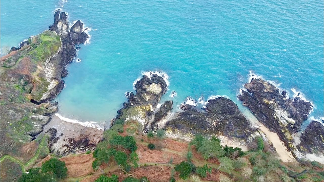 🇬🇬 Jerbourg Peninsular - Marble Bay - YouTube