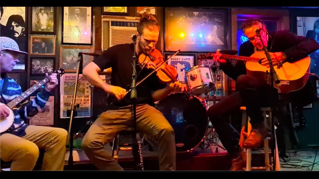 Angeline The Baker Dollr Hollr At Bernies Hillside Lounge Youtube