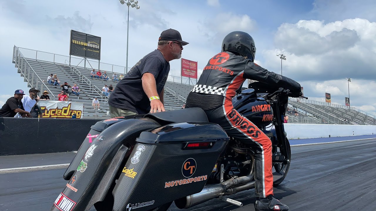 HOGS GONE WILD TULSA! - YouTube