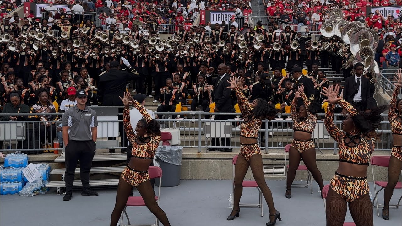 “Neck” Grambling State Marching Band vs Ohio State - YouTube