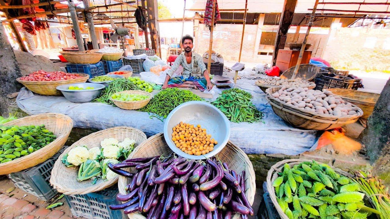 sabji bajar/ Very beautiful sabji market / Bangladeshi sabji market ...