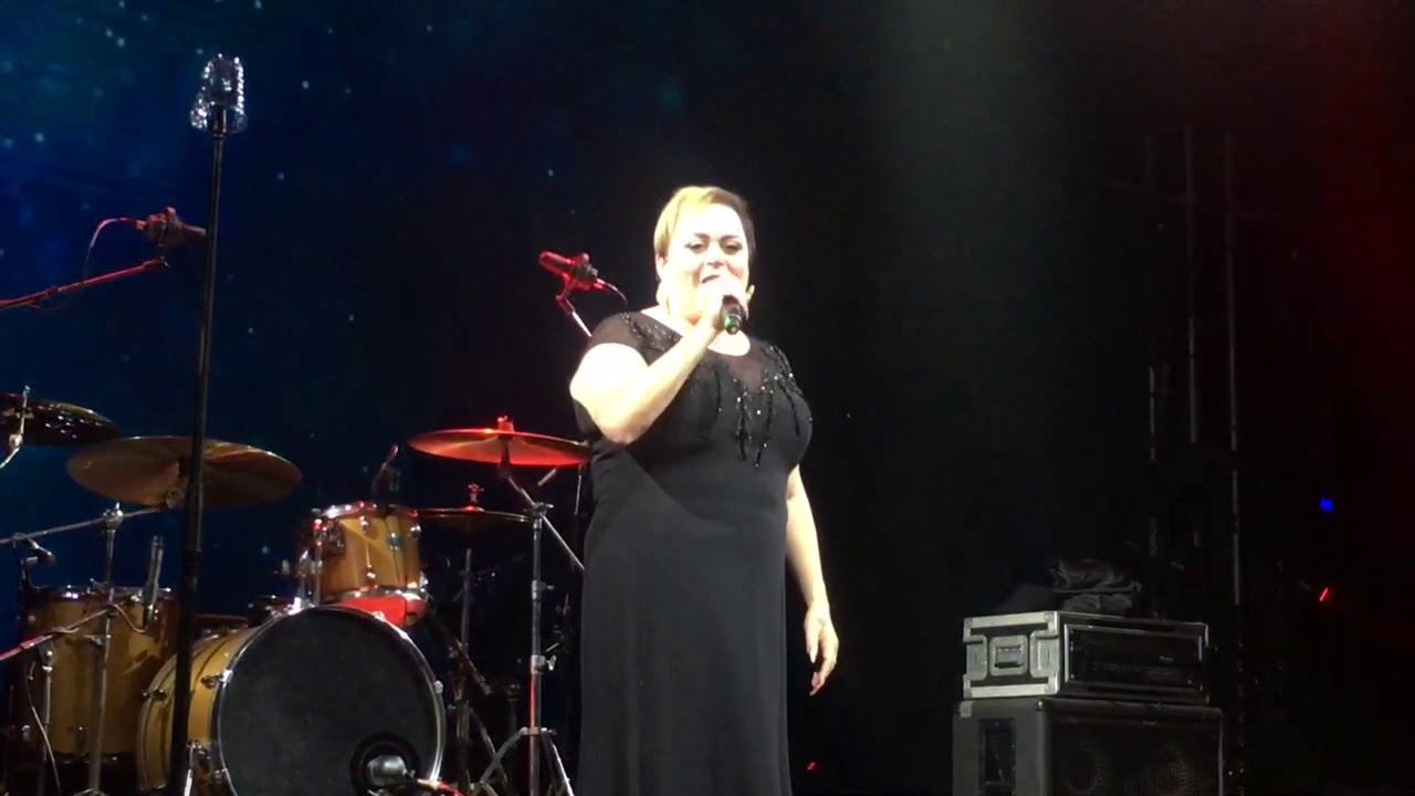 Chiara - Angel (live at euroclub Tel Aviv) - YouTube