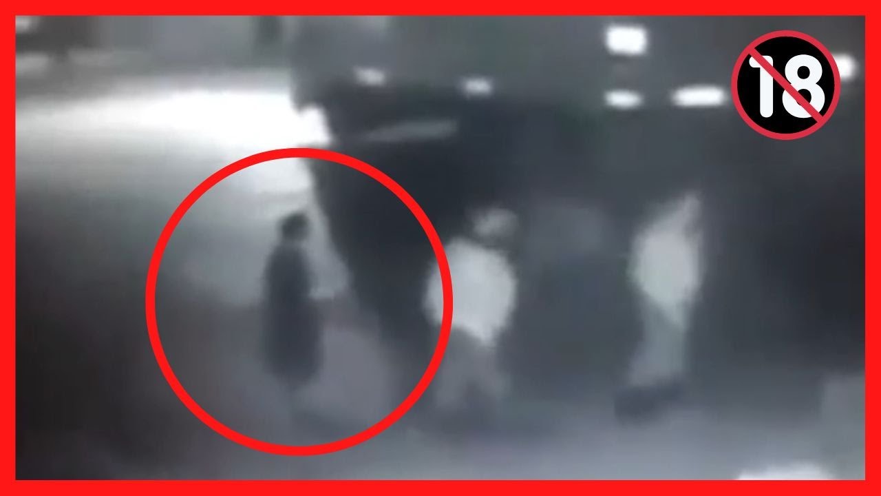 👻 Fantasmas REALES - Niña en CCTV POLTERGEIST 👻 - YouTube
