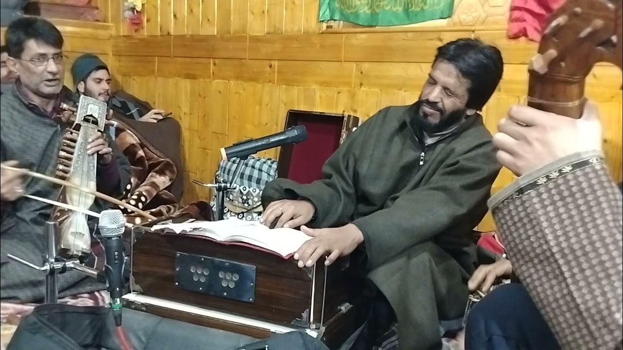 Souzi Dil Meoun Wenei // Kalami Shamas Faqeer // Majeed Ganie kashmiri Songs - YouTube