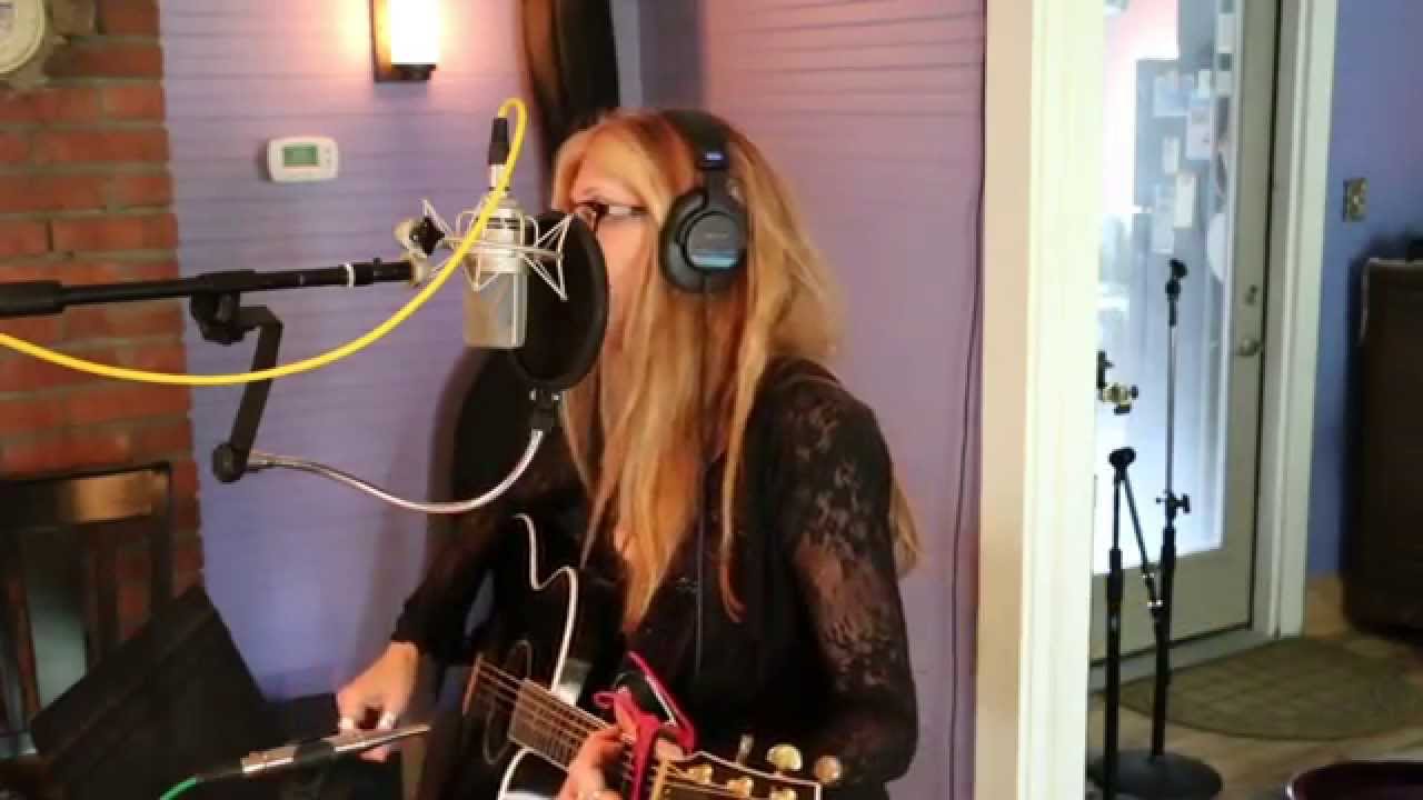 Jill Siler "Don't Leave" - YouTube
