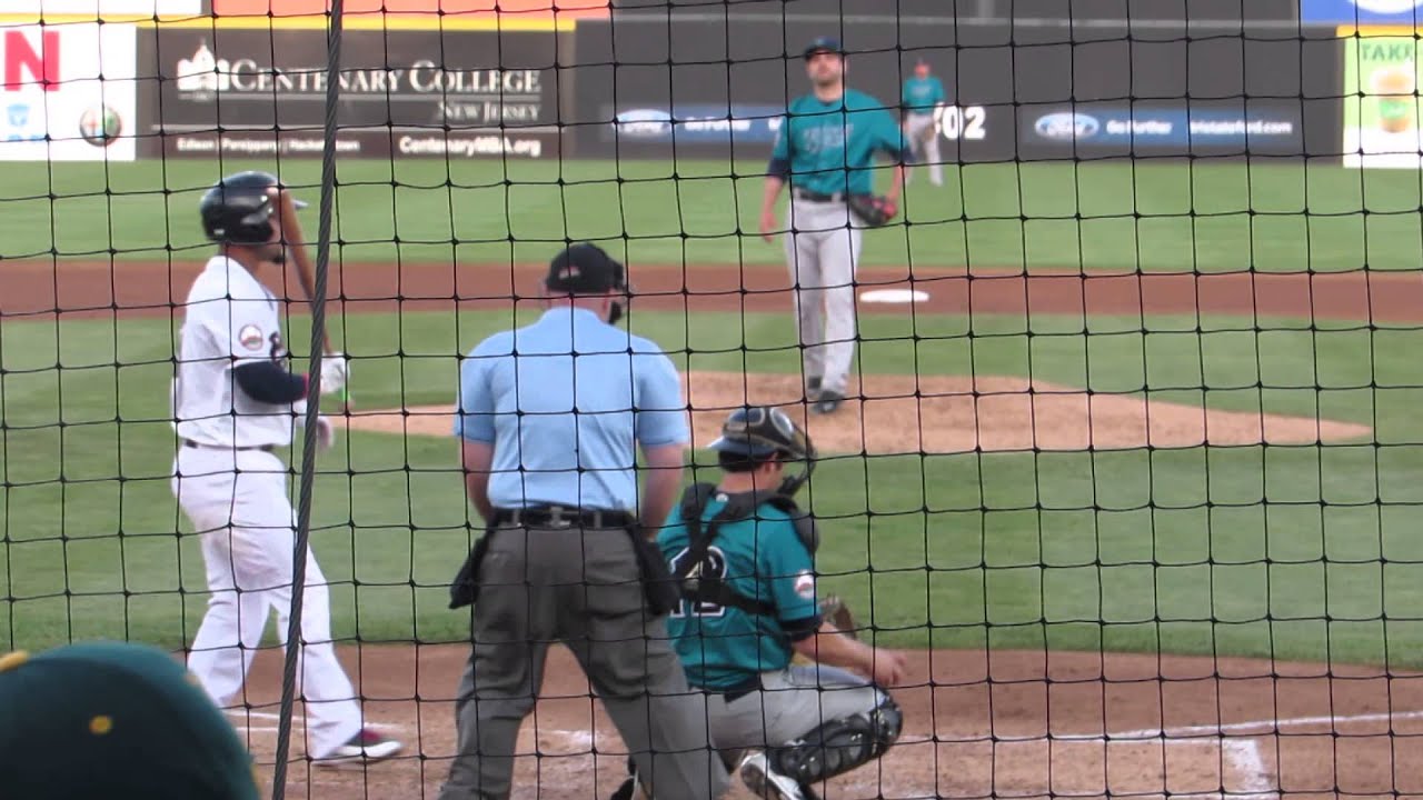 5/20/2015: Cory Riordan vs. Robert Andino - YouTube