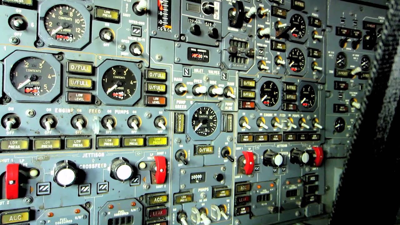 [HD] Concorde cockpit visit [HD] - YouTube