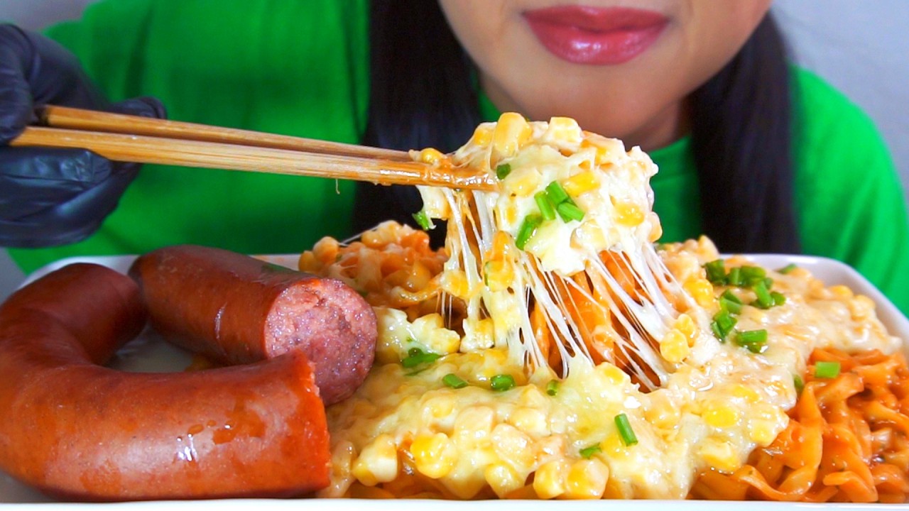 CORN CHEESE BULDAK CARBONARA FIRE NOODLES | KIELBASA SAUSAGE | ASMR ...