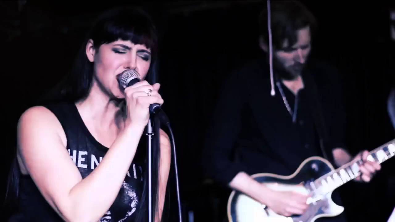 "Gimme Shelter" (Rolling Stones cover) feat. Mark Stoermer, Paige ...