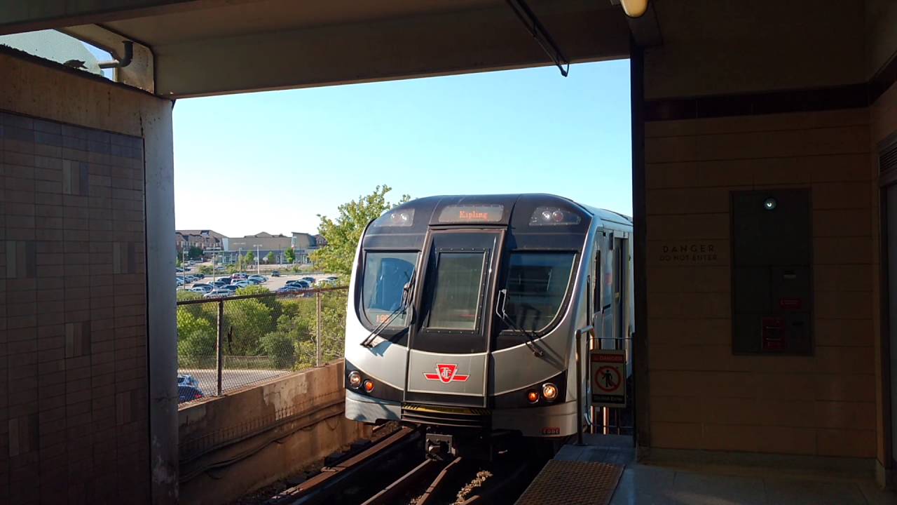 Toronto rocket train arriving at warden station - YouTube