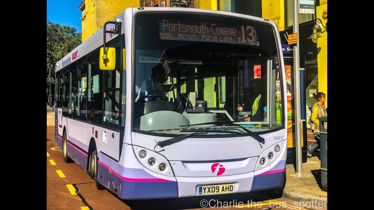 *Thrash* First Solent ADL Dart/ADL Enviro 200 44917 (YX09 AHD) on Route ...