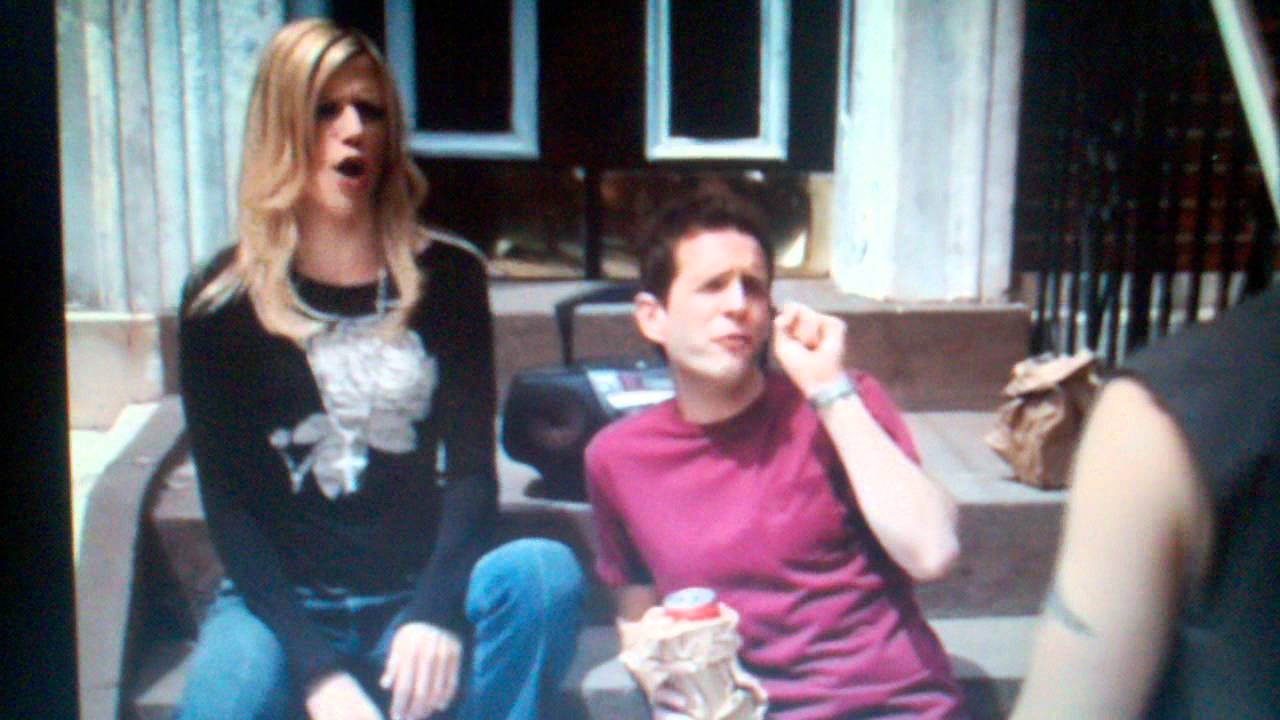 Dennis and Dee go on Welfare - YouTube