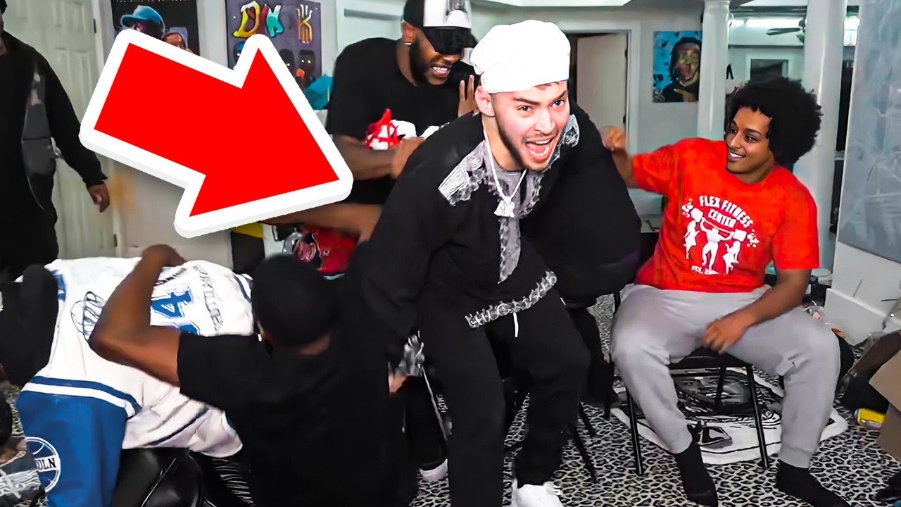 Adin Ross Plays Musical Chairs With AMP..🤣 - YouTube