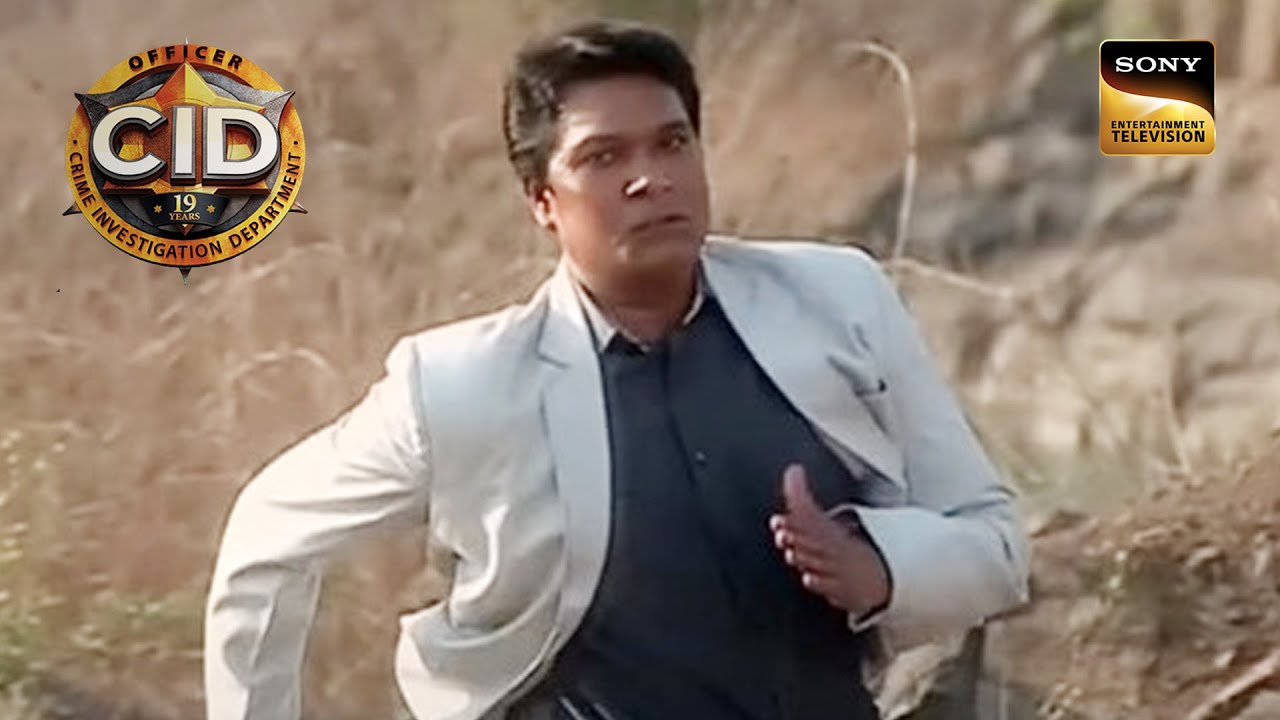 Abhijeet Alone Has A Brave Fight With The Goons | CID | Big City Crimes ...