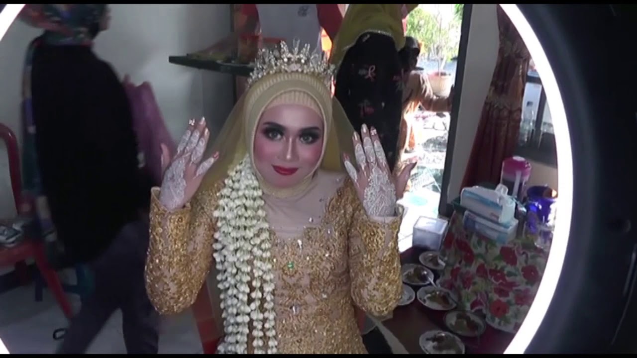 Mini clip Toni & Dila - YouTube