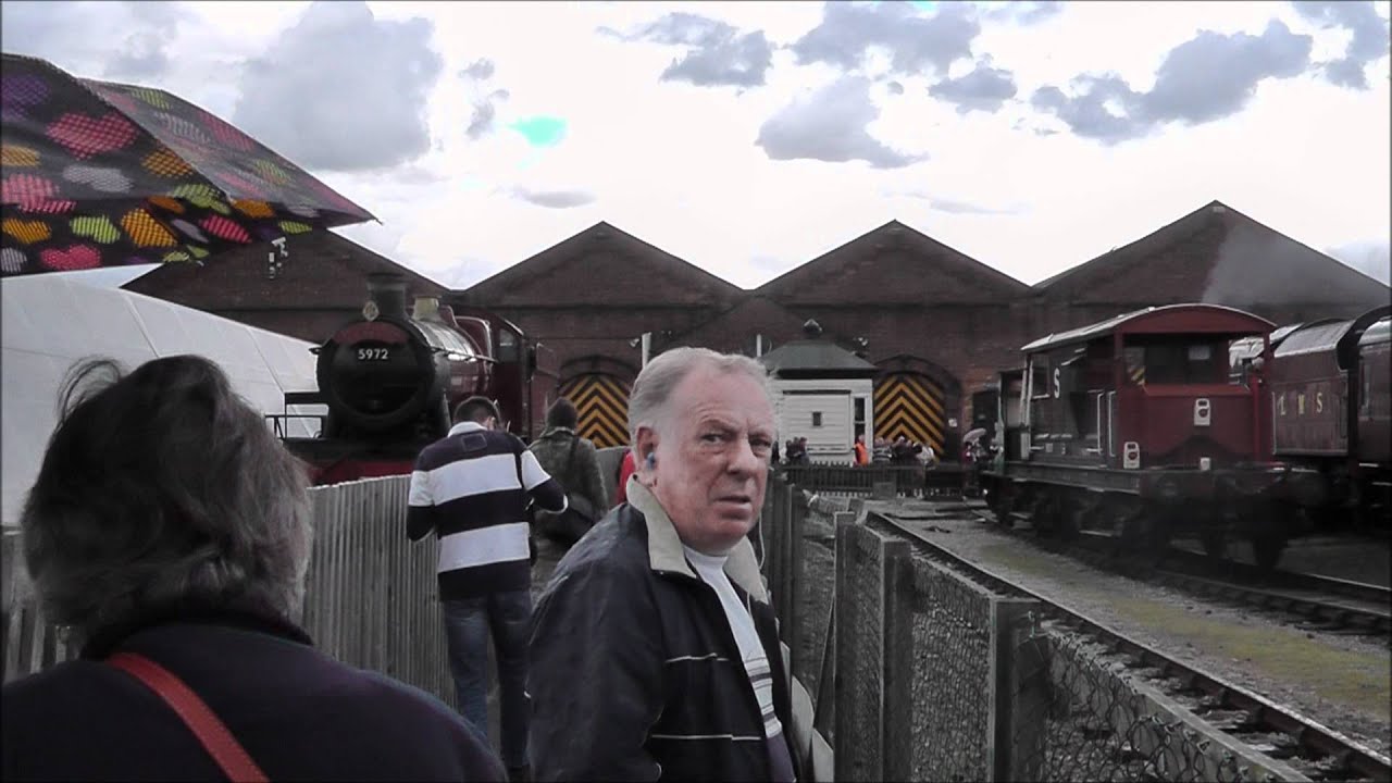 NRM Shuttle LMS Steam Loco 6201 Princess Elizabeth at York NRM and ...