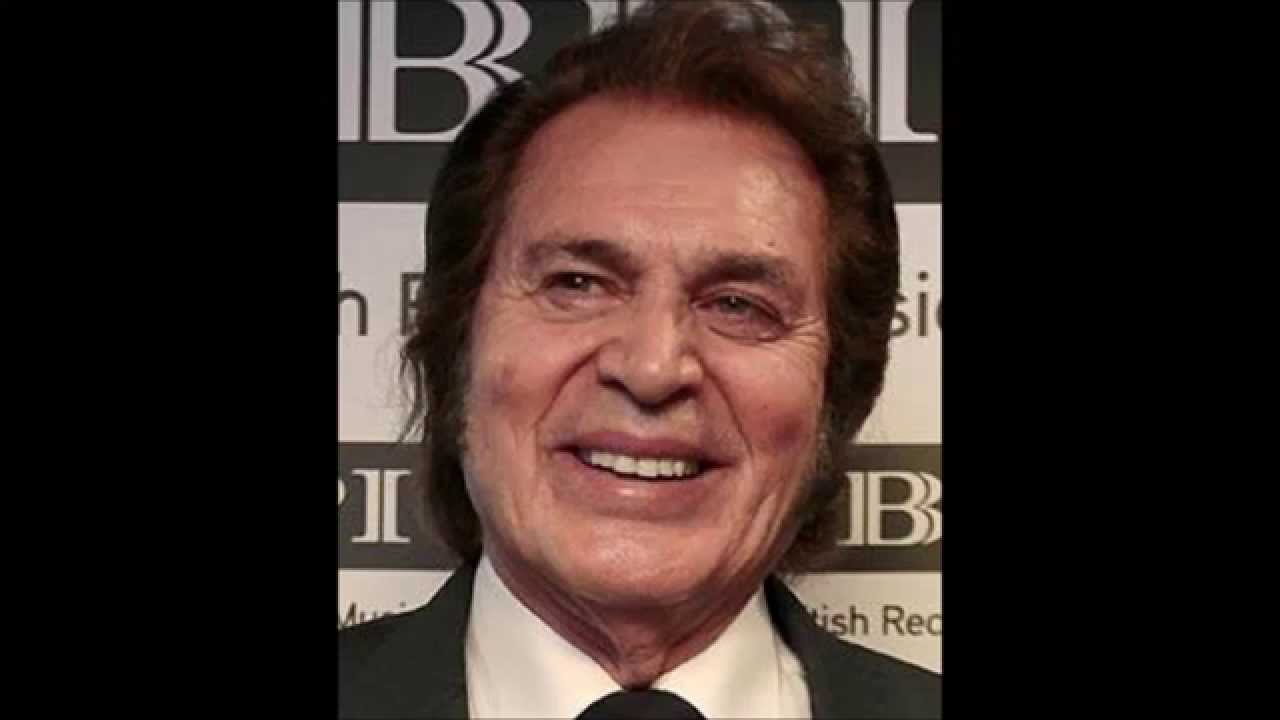 Engelbert Humperdinck I Never Said Goodbye - YouTube