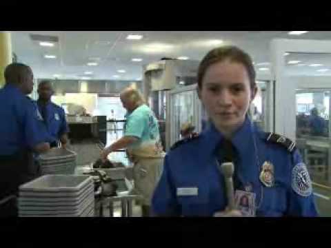 The New TSA Uniform at Reagan National (DCA) - YouTube