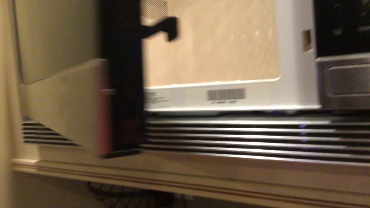 Screaming at microwave about Totinos Pizza Rolls - YouTube