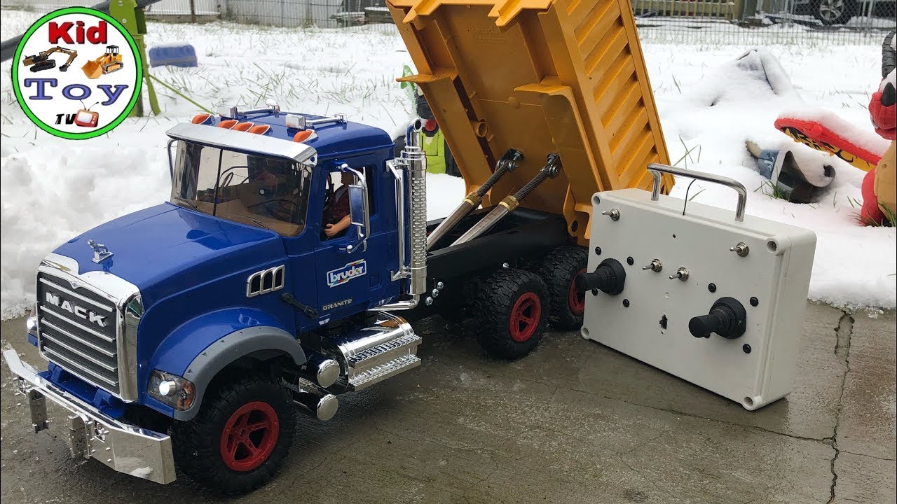 AWSOME RC DUMP TRUCK REVIEWS AND TESTED || bruder conversion HEAVY ...