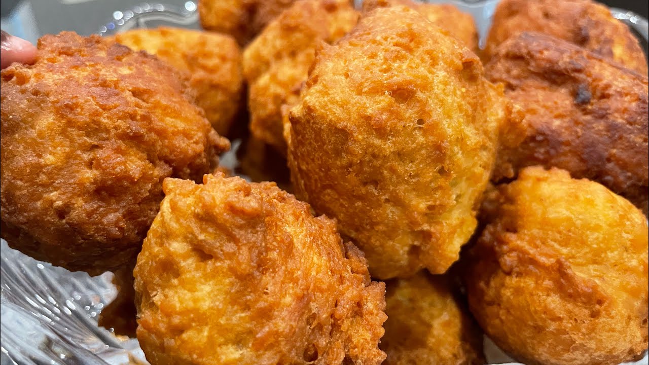 HOW TO MAKE GHANAIAN SWEET BAD/ Nigerian crunchy buns / African Buns ...